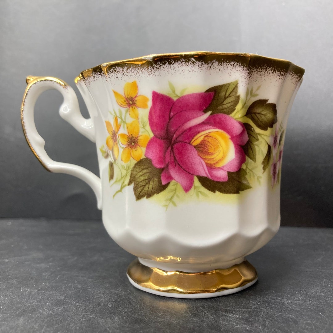 Vintage Elizabethan Jacobean Red Rose and Dog Roses Bone China Gilt ...