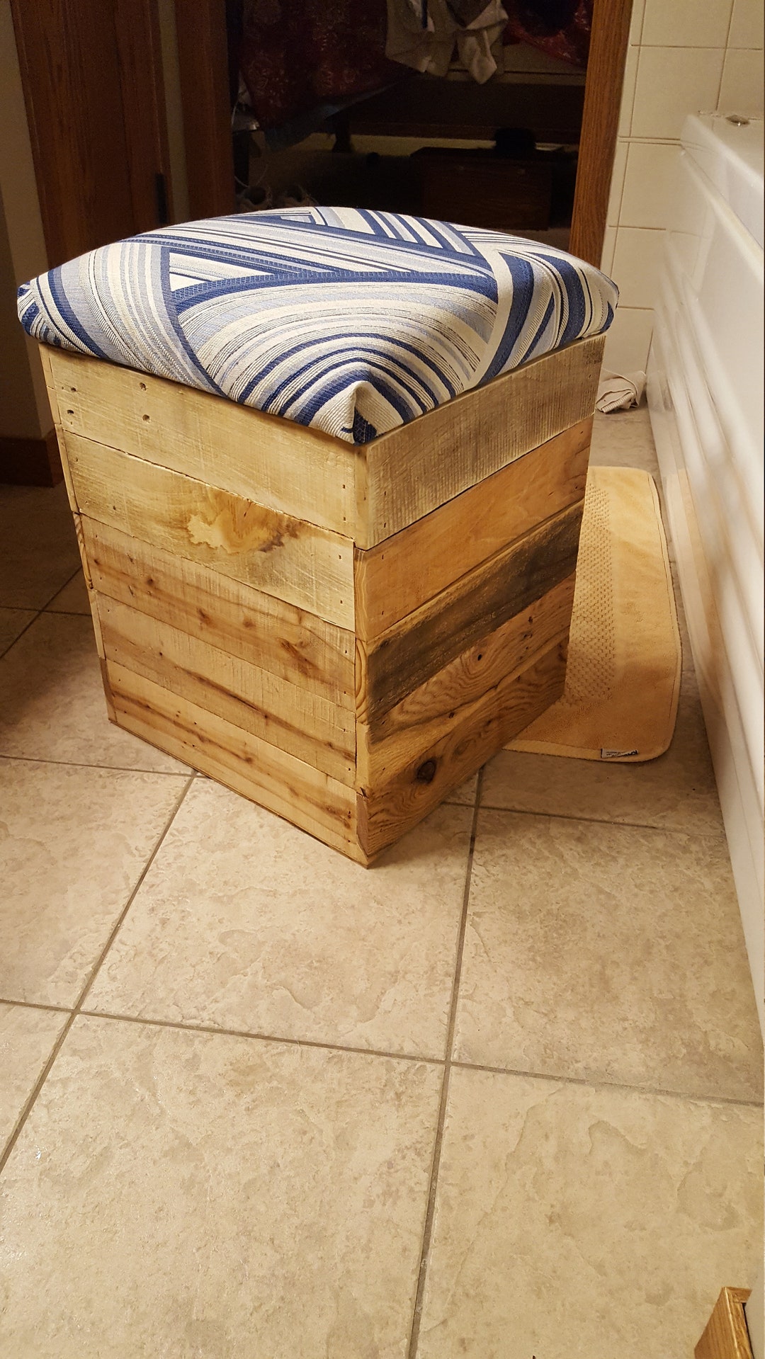 Stool Crate Pallet Ottoman Vanity Cube Storage Reclaimed Wood Made in ...