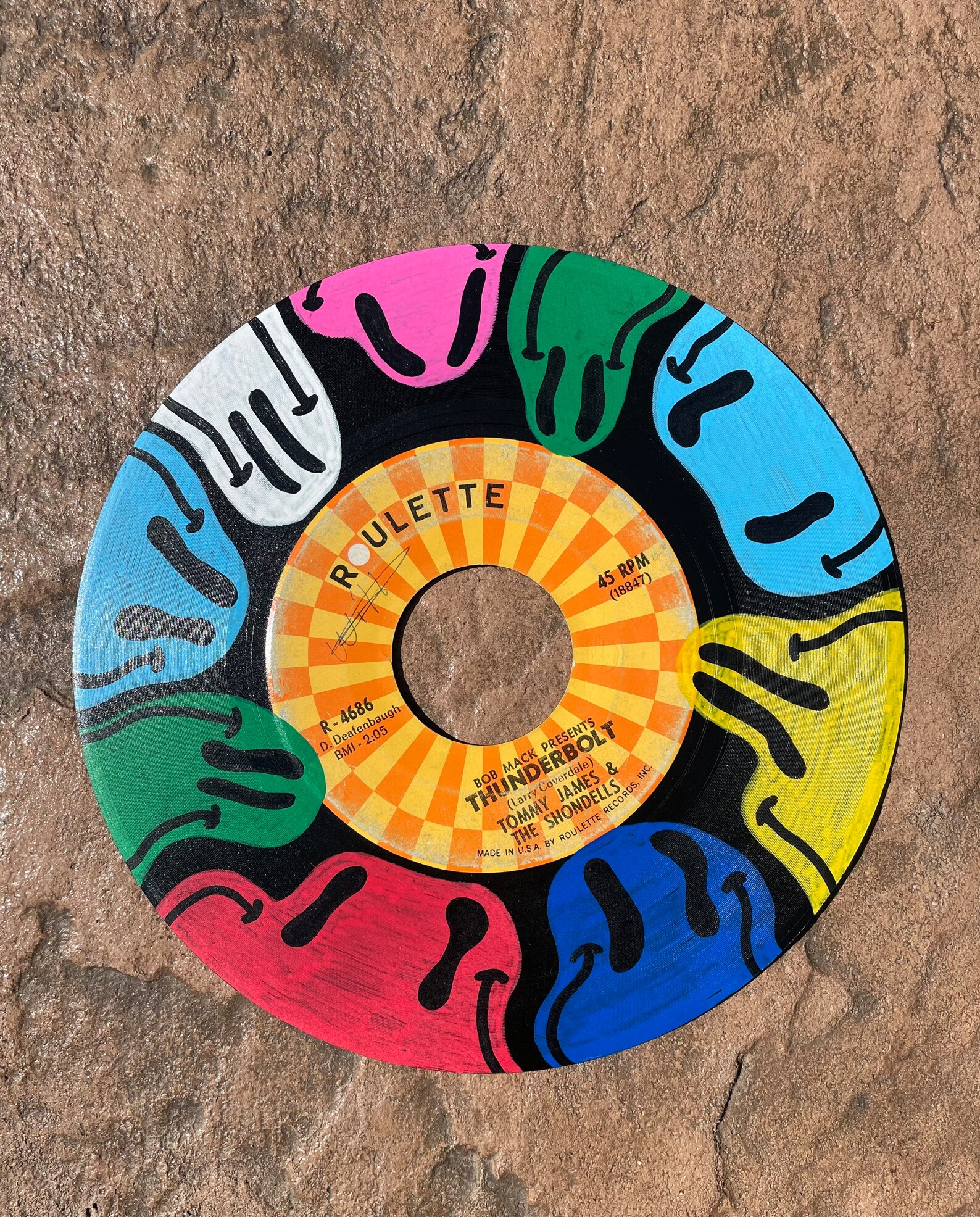 Trippy Smiley Record - Etsy