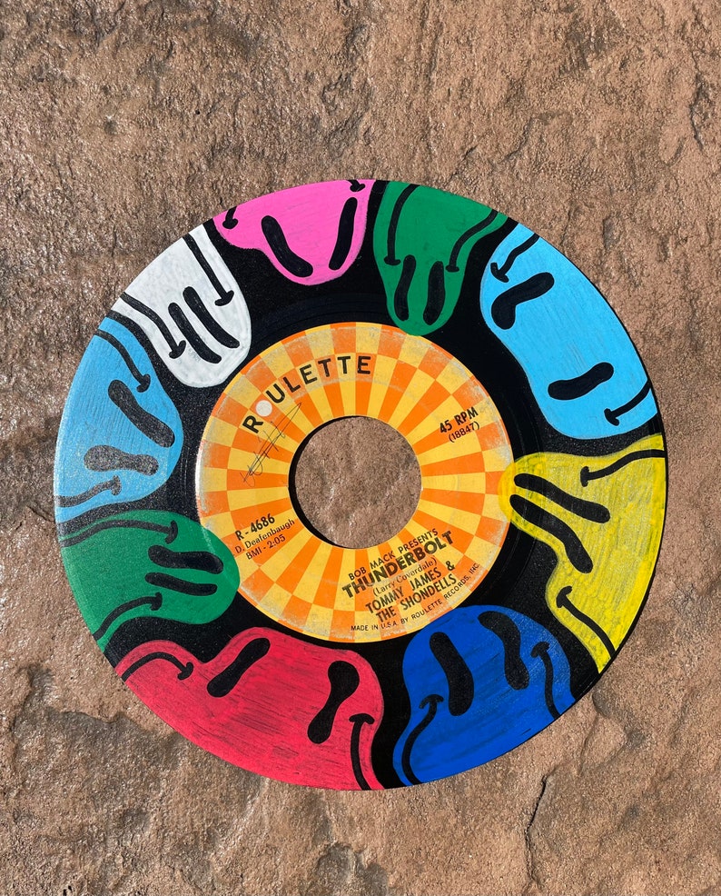 Trippy Smiley Record - Etsy