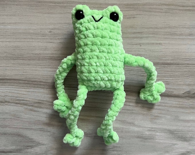 Mini Green Leggy Frog Crochet Frog Plushie ,birthday, Easter, Crochet ...