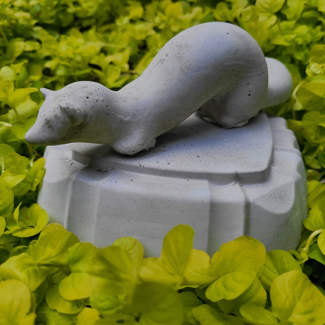 Ferret Garden Stone Ferret Cement Statue Outdoors Grave Marker Sleeping ...