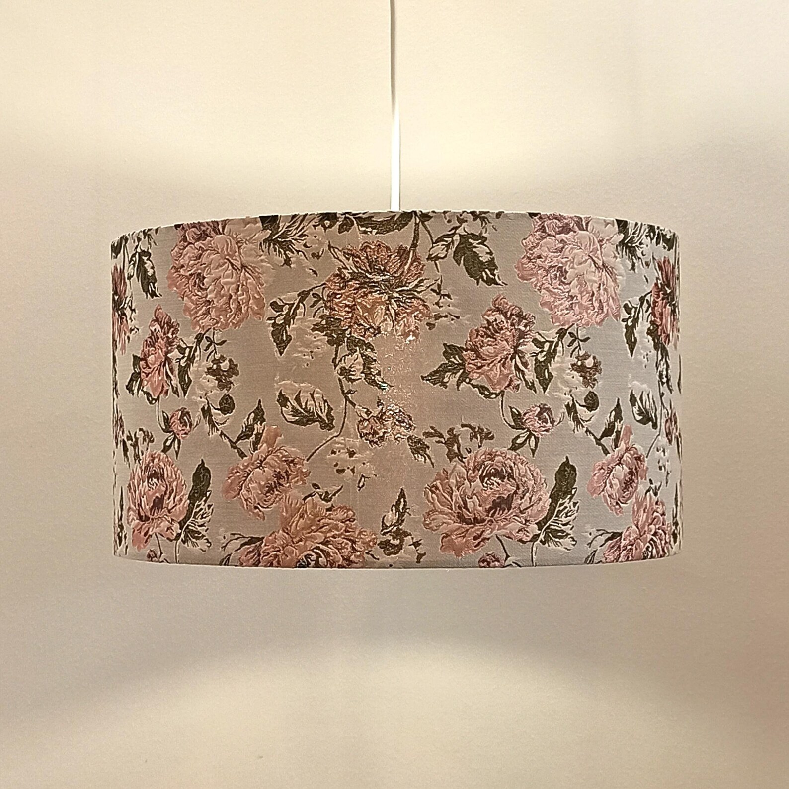 ROSES in PLATINUM ZAKAR, Handmade Lamp Shade by Abajur. - Etsy