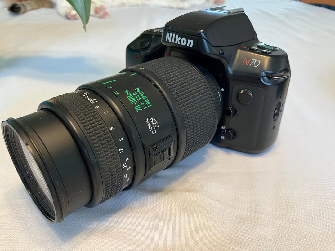 Film Tested 1994 Minolta N70 35mm SLR Camera W/ 70-300mm Macro AF Lens ...