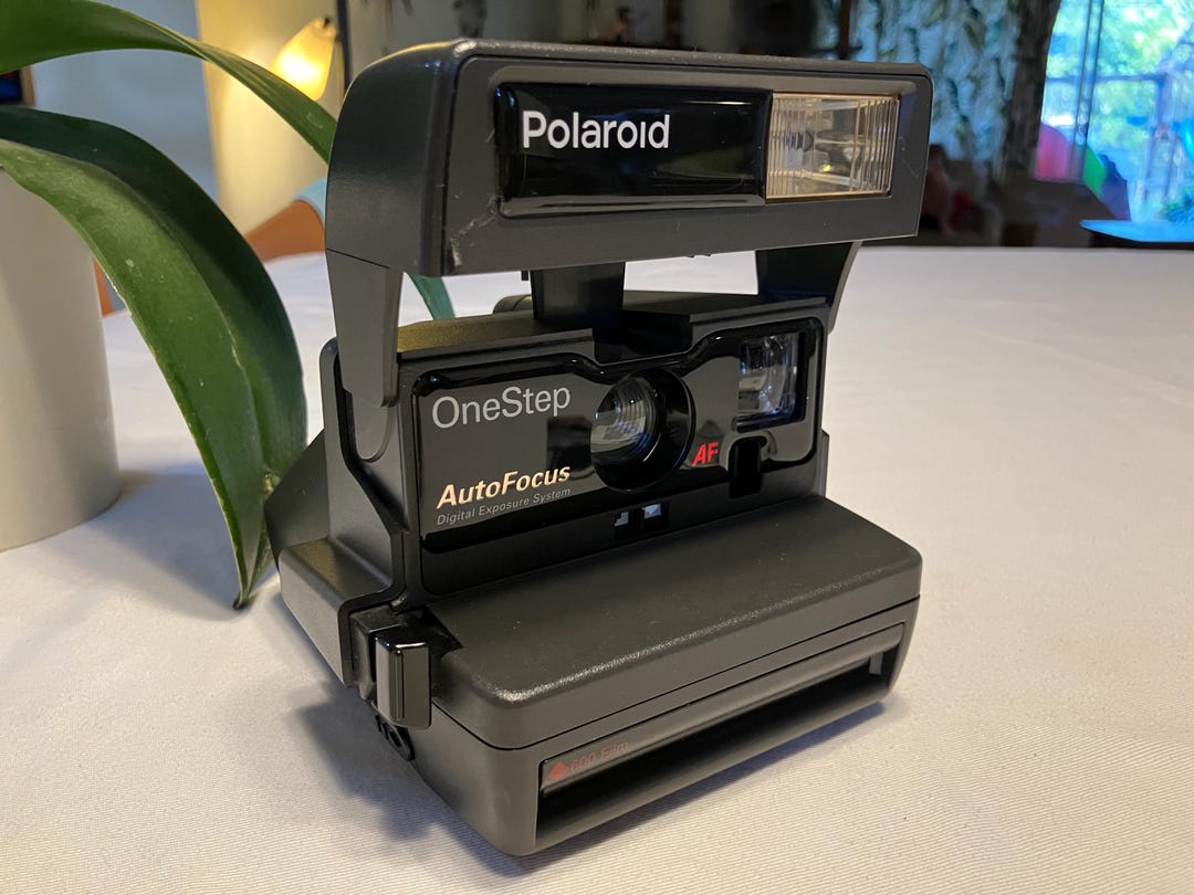 Film Tested 1990's Polaroid 600 Onestep Auto Focus DES Instant Camera ...