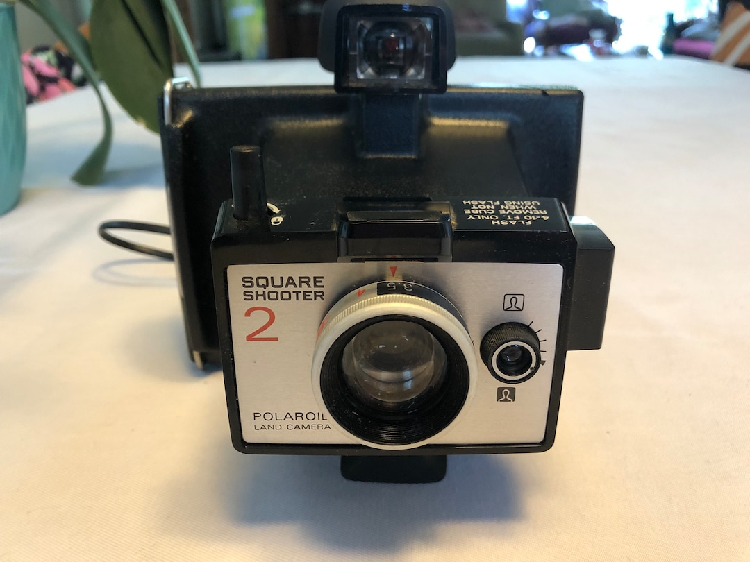 Vintage Early 1970's Polaroid Square Shooter 2 Instant Camera ...