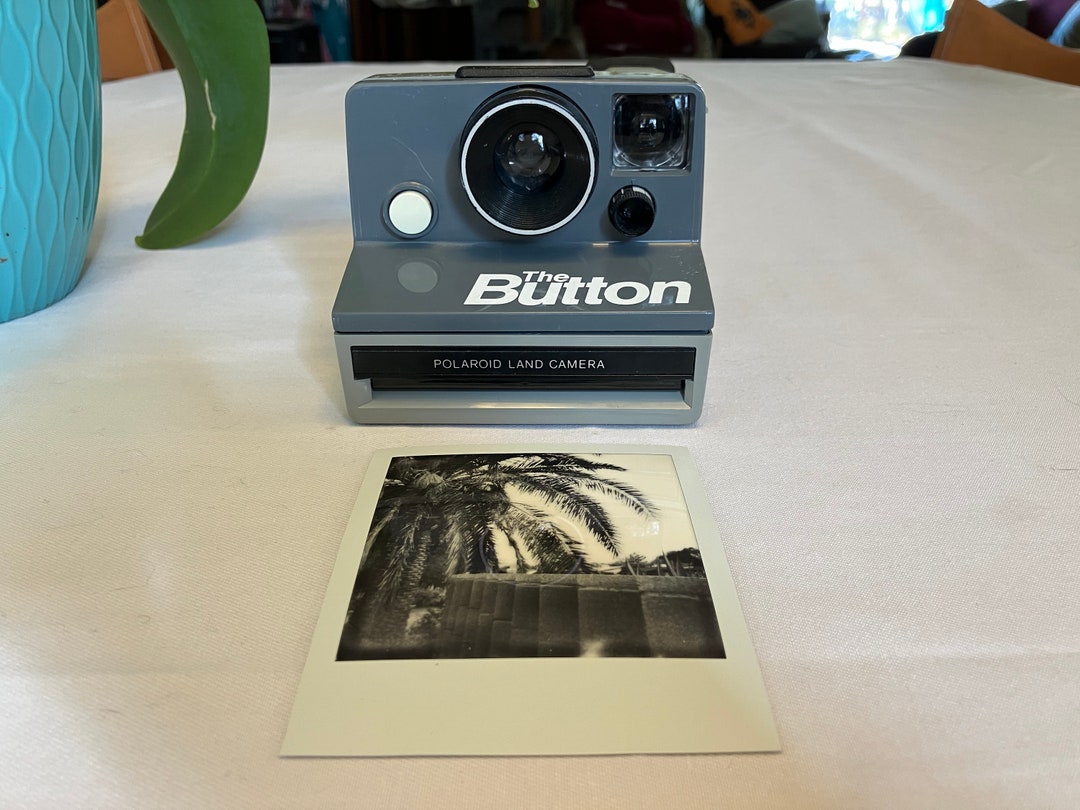 Film Tested 1970's Polaroid the Button Onestep SX-70 Instant Camera ...