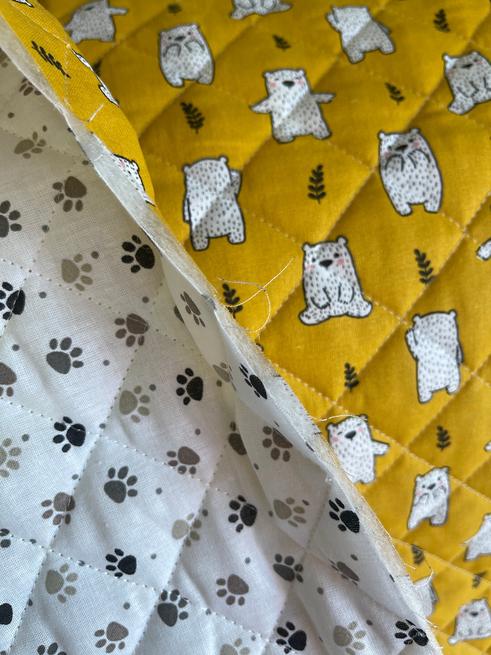Baumwolle Steppstoff Bär Tatzen Doubleface wattiert gelb | Etsy