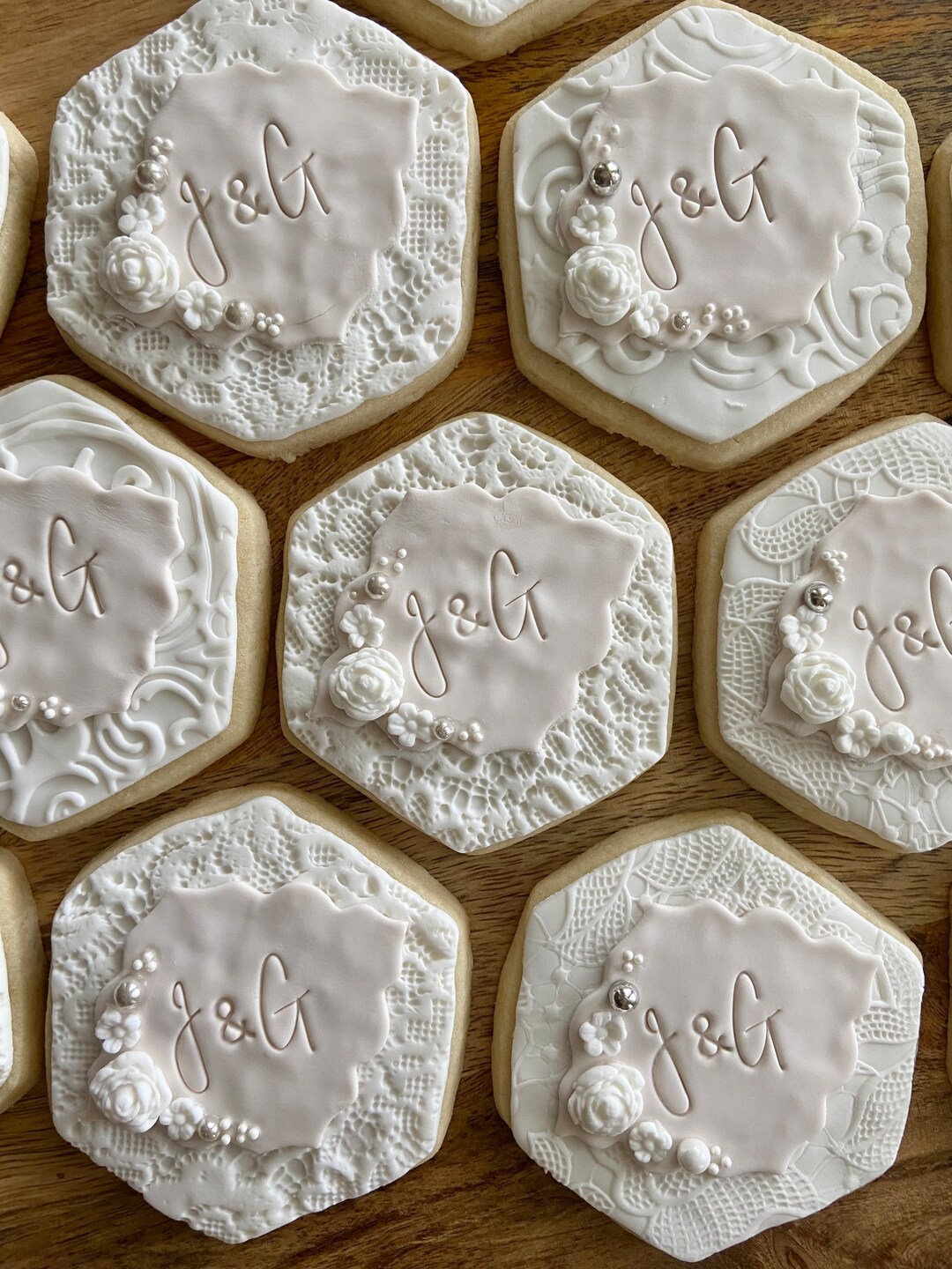 Bridal Shower/ Wedding/ Engagement/ Anniversary CUSTOM INITIAL Cookies ...