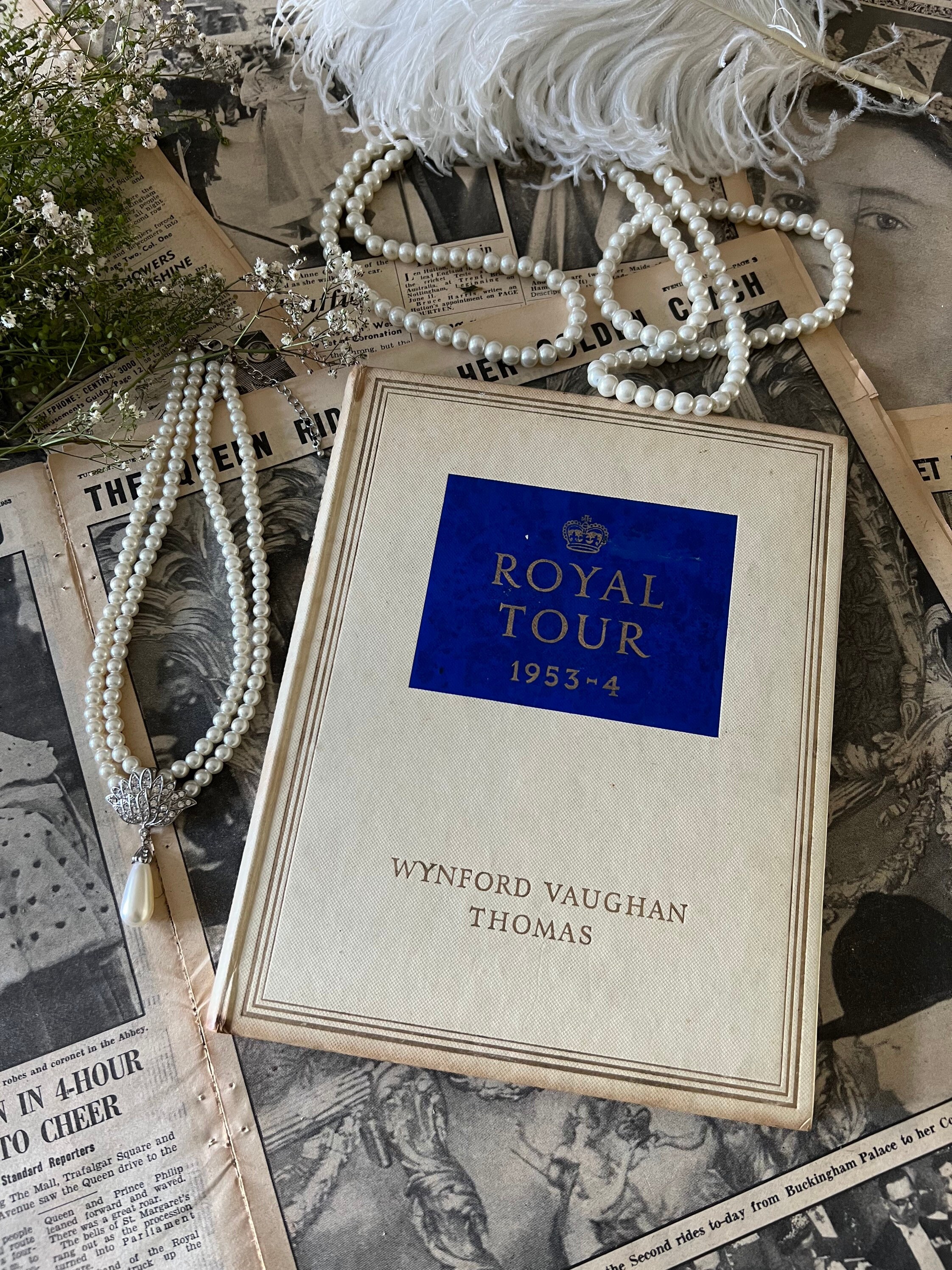 Vintage Royal Family Book / Collectable Royal Family Book / Royal ...