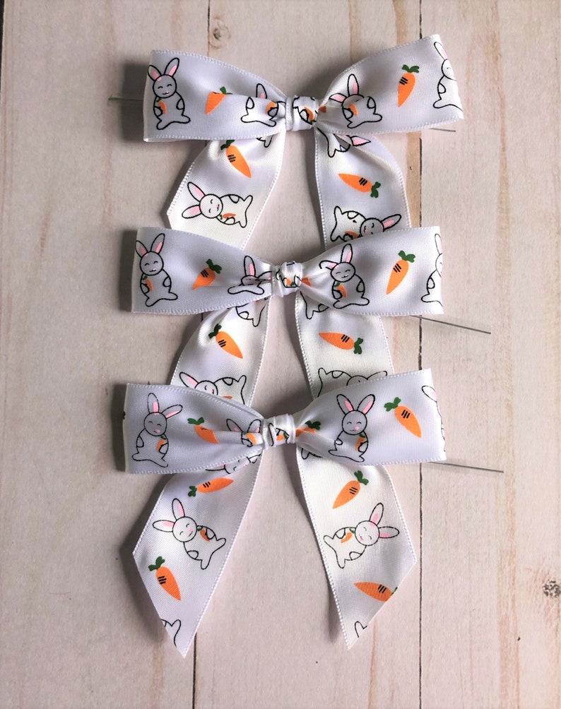 20 Easter Bunny Favor Bows, Spring Party Favor Bow, Small Bunny Bows ...
