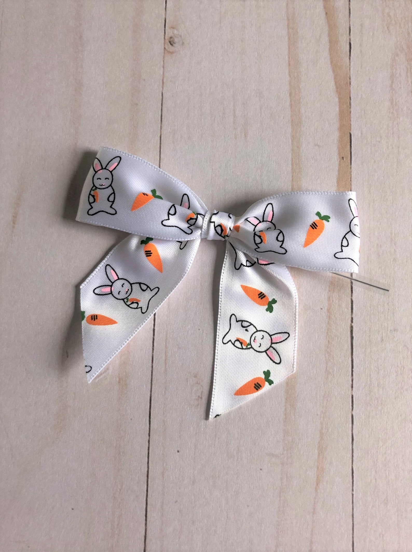 20 Easter Bunny Favor Bows, Spring Party Favor Bow, Small Bunny Bows ...