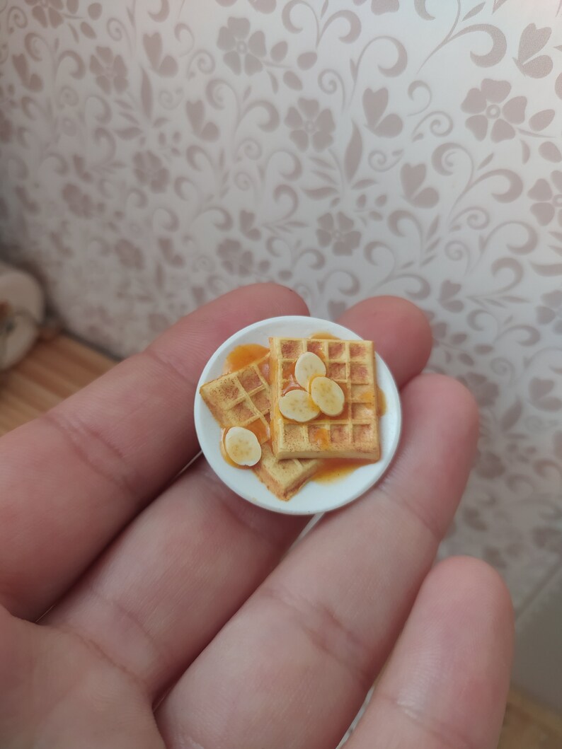 Mini food for dolls. Wafers miniature pancakes with honey. | Etsy