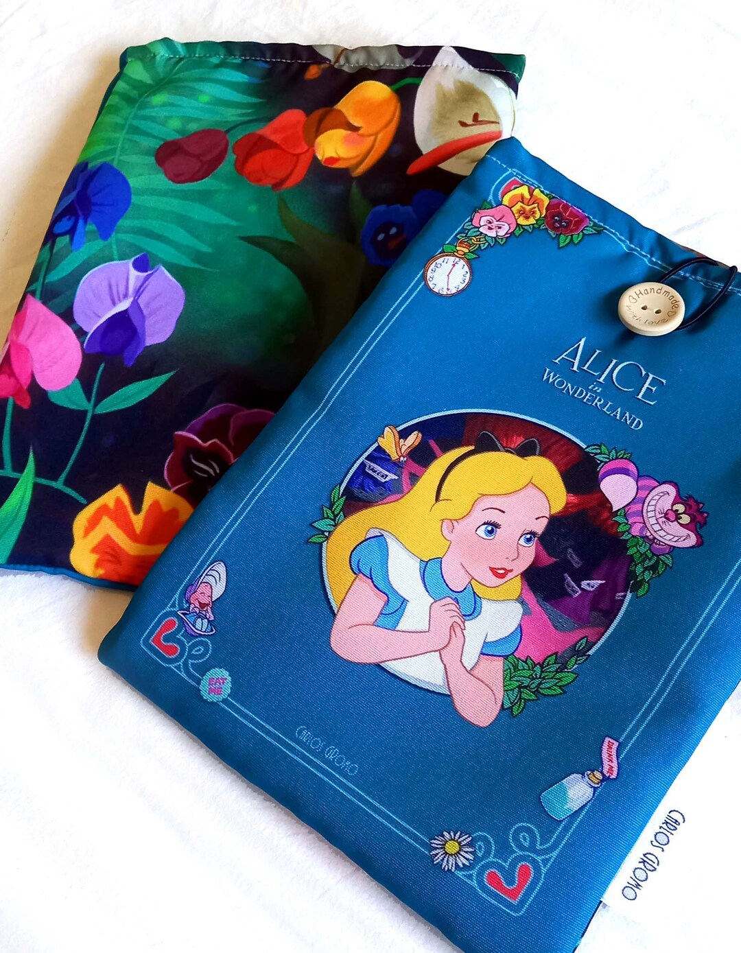 Alice in Wonderland Books Sleeves / iPad Cases padded, Disney ...