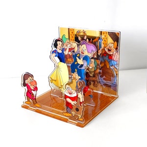 Snow White and the Seven Dwarfs, Disney Snow White - STANDEE ACRYLIC ...