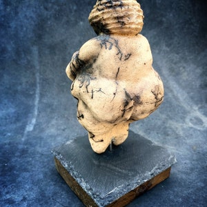 Venus of Willendorf - Paleolithic Goddess. Primordial Goddess Ceramic ...