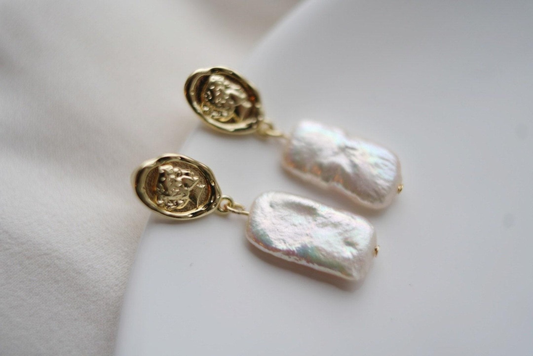 Handmade Queens Gambit Coin Gold Color Earring Natural Real Freshwater ...