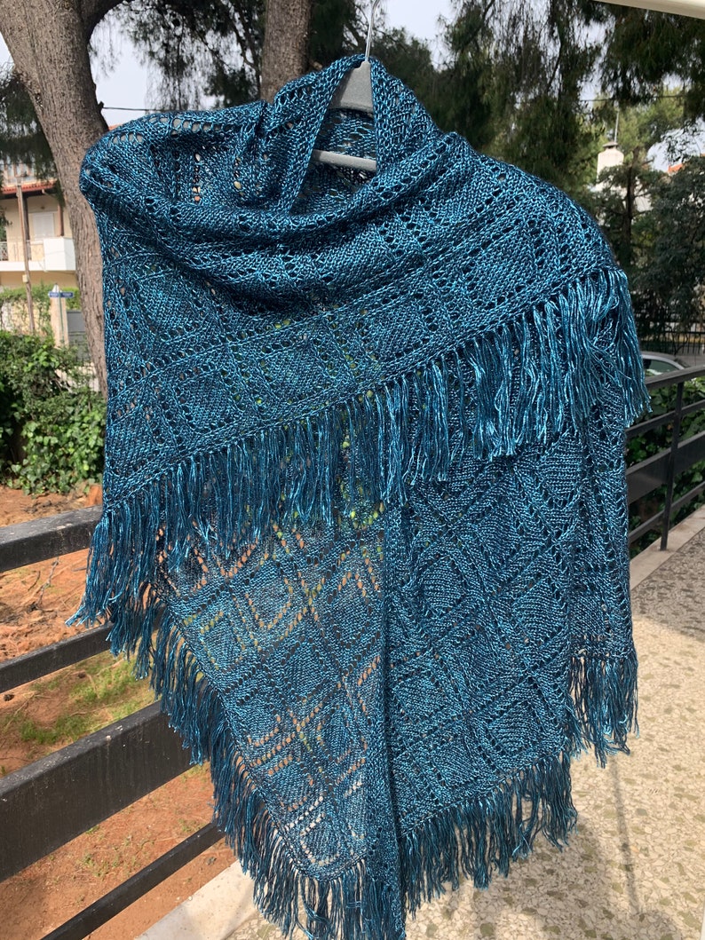 Large Triangular Shawls With Threads. Different Colors Triangular ...