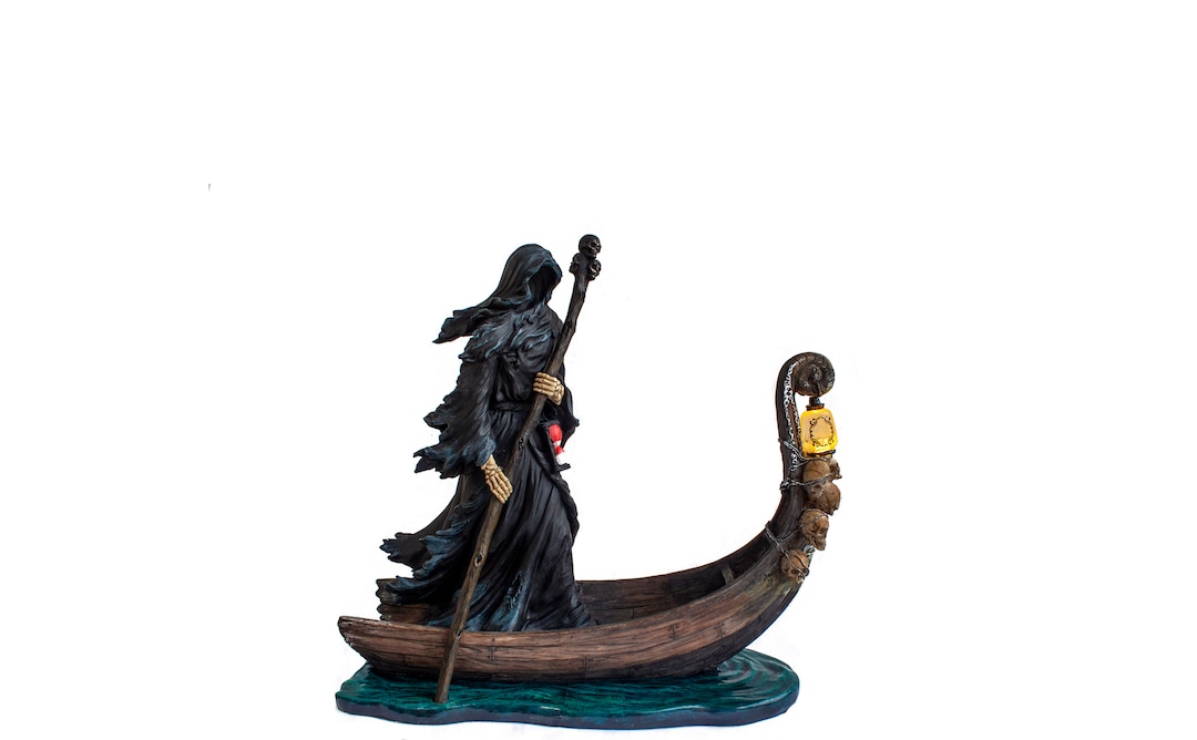 Charon Figurine.Sensenmann Statue Figurine. Fährmann zur Unterwelt mit ...