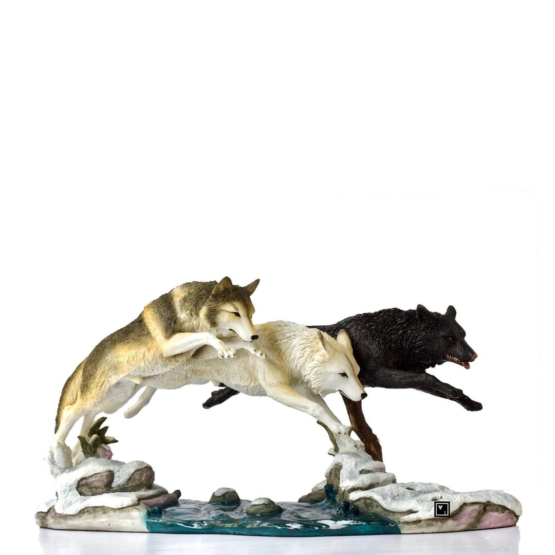 Wolf Pack Statue - Etsy