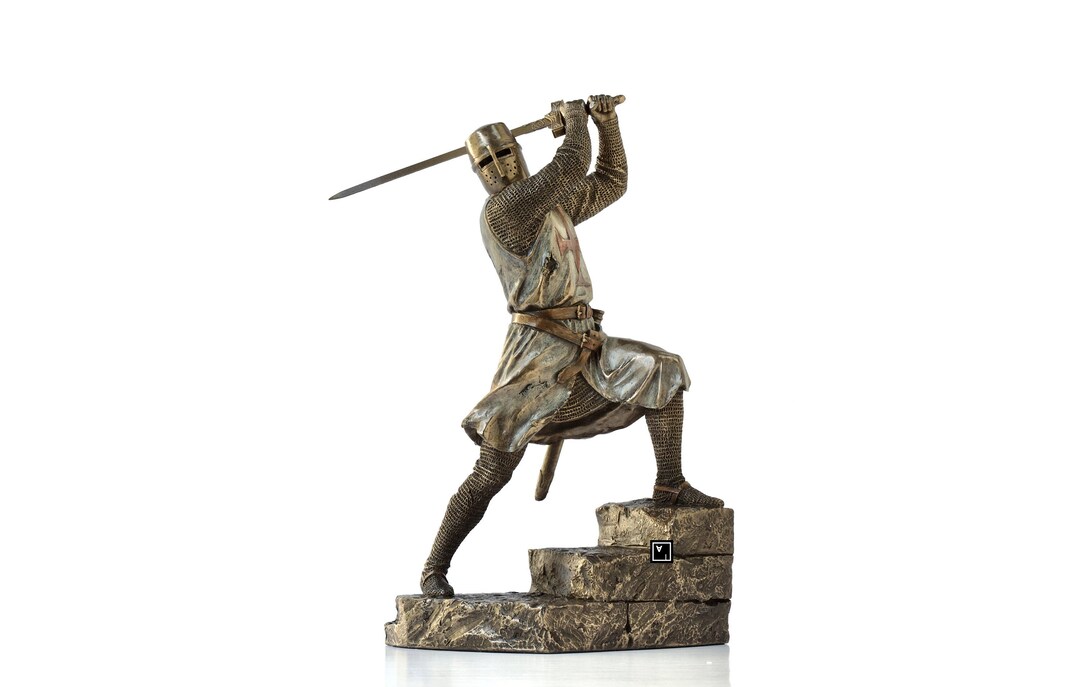 Knights on Templar on Stairs Slashing With Two Handed Sword Statue - Etsy