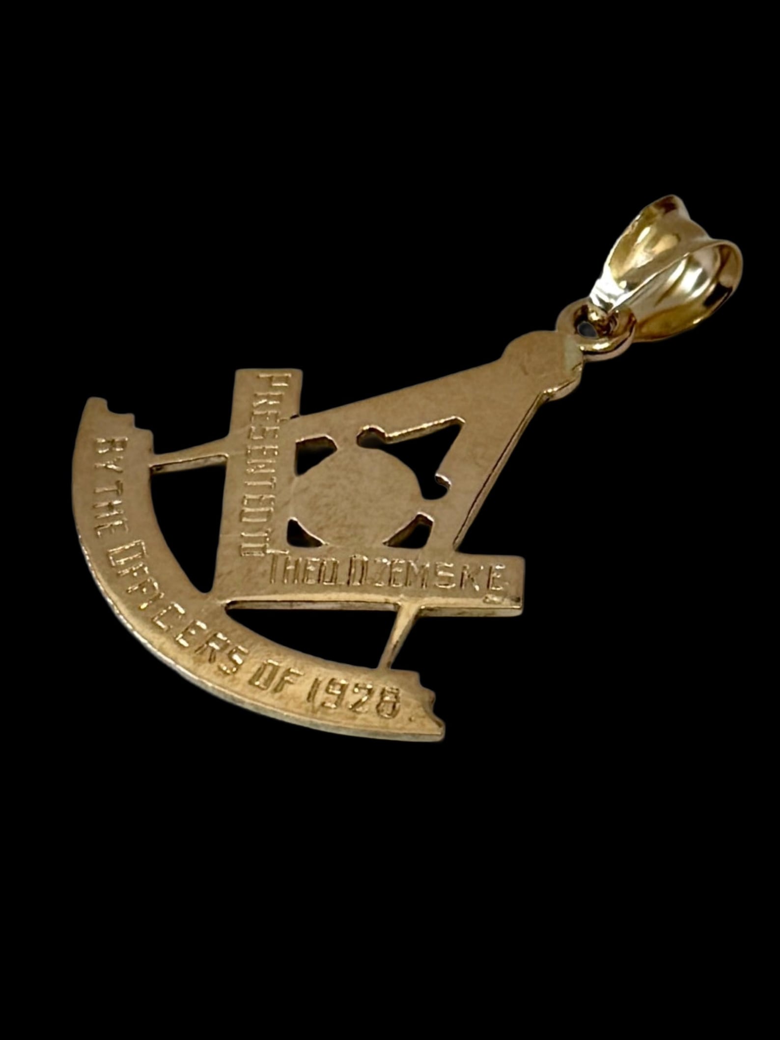 Vintage 10k/14k Gold Masonic Past Master Pendant: Sun, Square & Compass ...