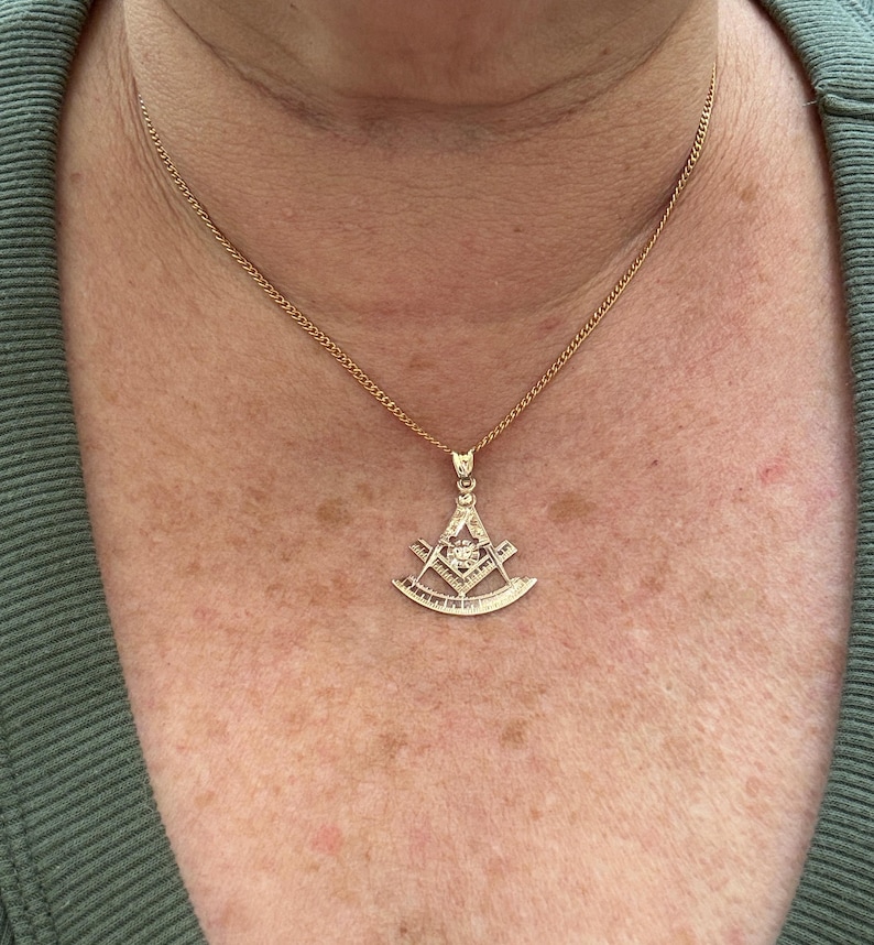 Vintage 10k/14k Gold Masonic Past Master Pendant: Sun, Square & Compass ...