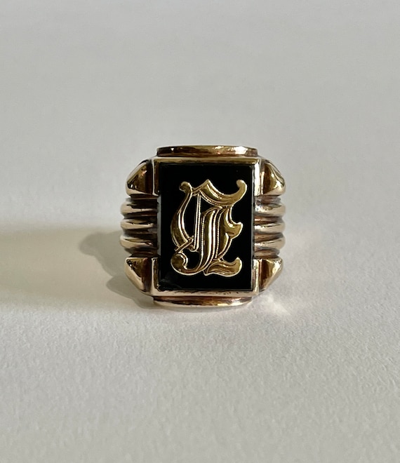 letter e ring art - Gem