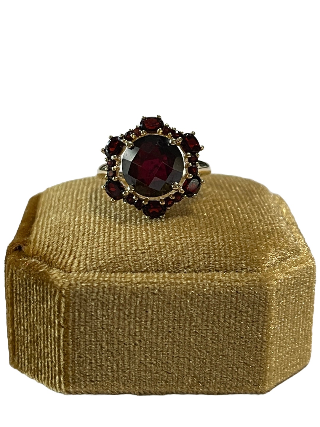Bohemian Garnet Cluster Ring-10k Yellow Gold- 5.35 Ctw- 70's Era ...