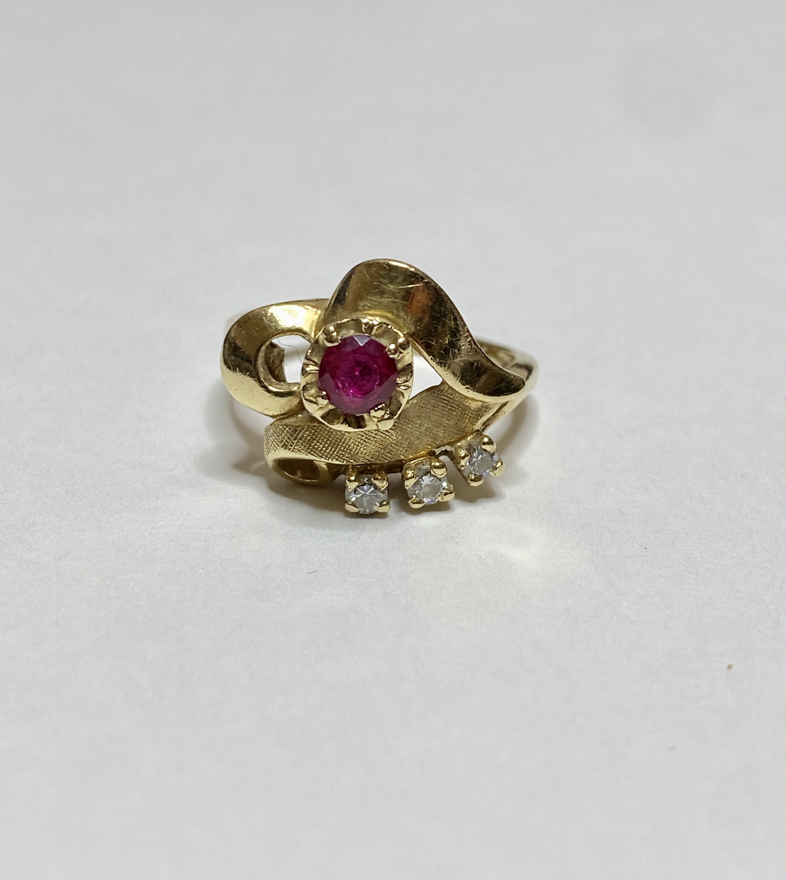 Natural Ruby and Diamond Ring Vintage 1950's 14k Yellow | Etsy