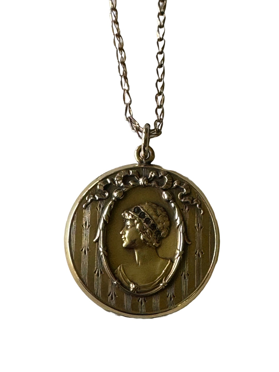 Flapper Girl Locket - Art Deco Era Gold Filled Locket Necklace - 1920s ...