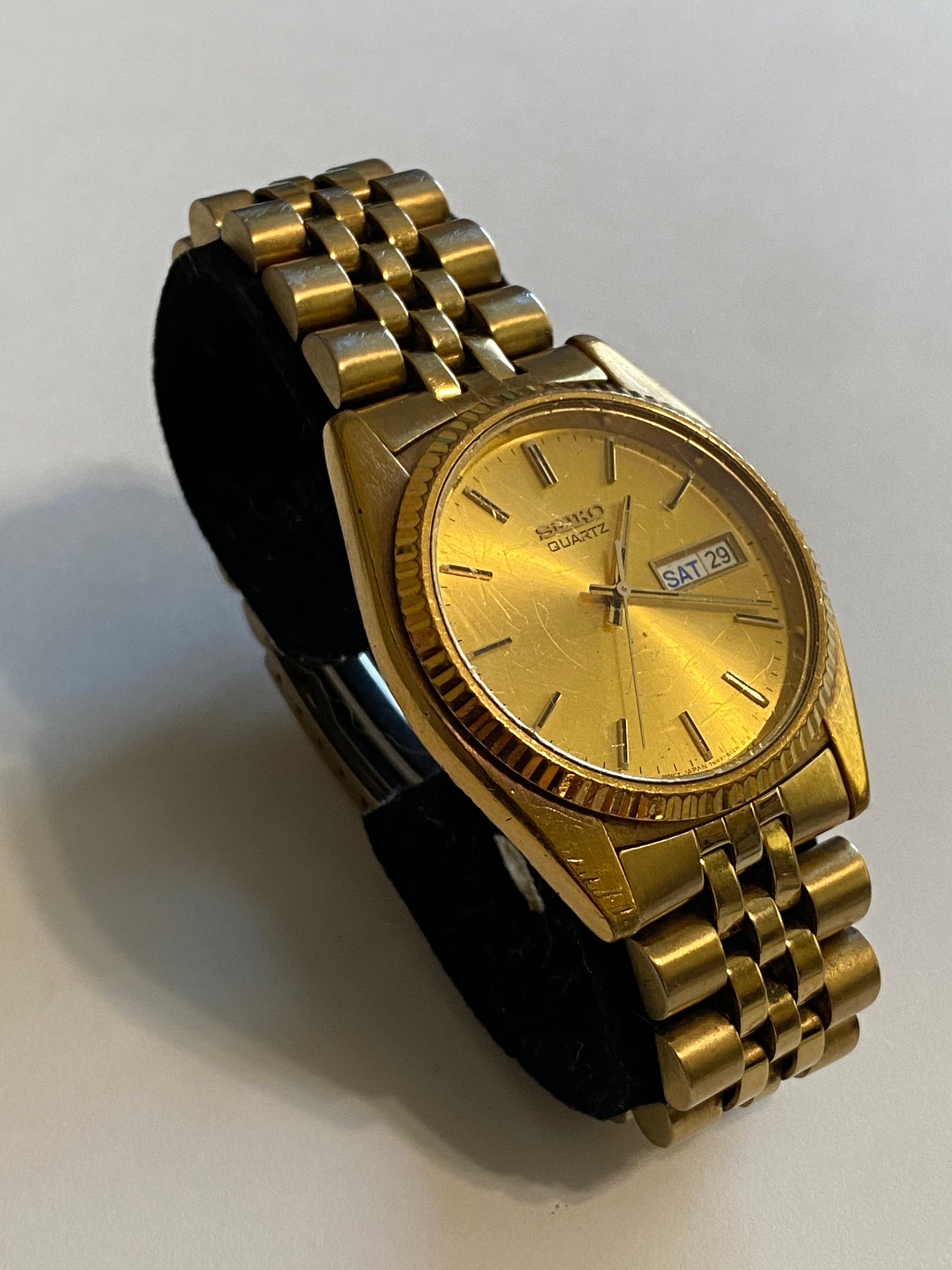 Vintage Seiko 7N43-8111 Men's Presidential Style Gold Tone Vintage Seiko 7N43-8111 Men's Presidential Style Gold Tone