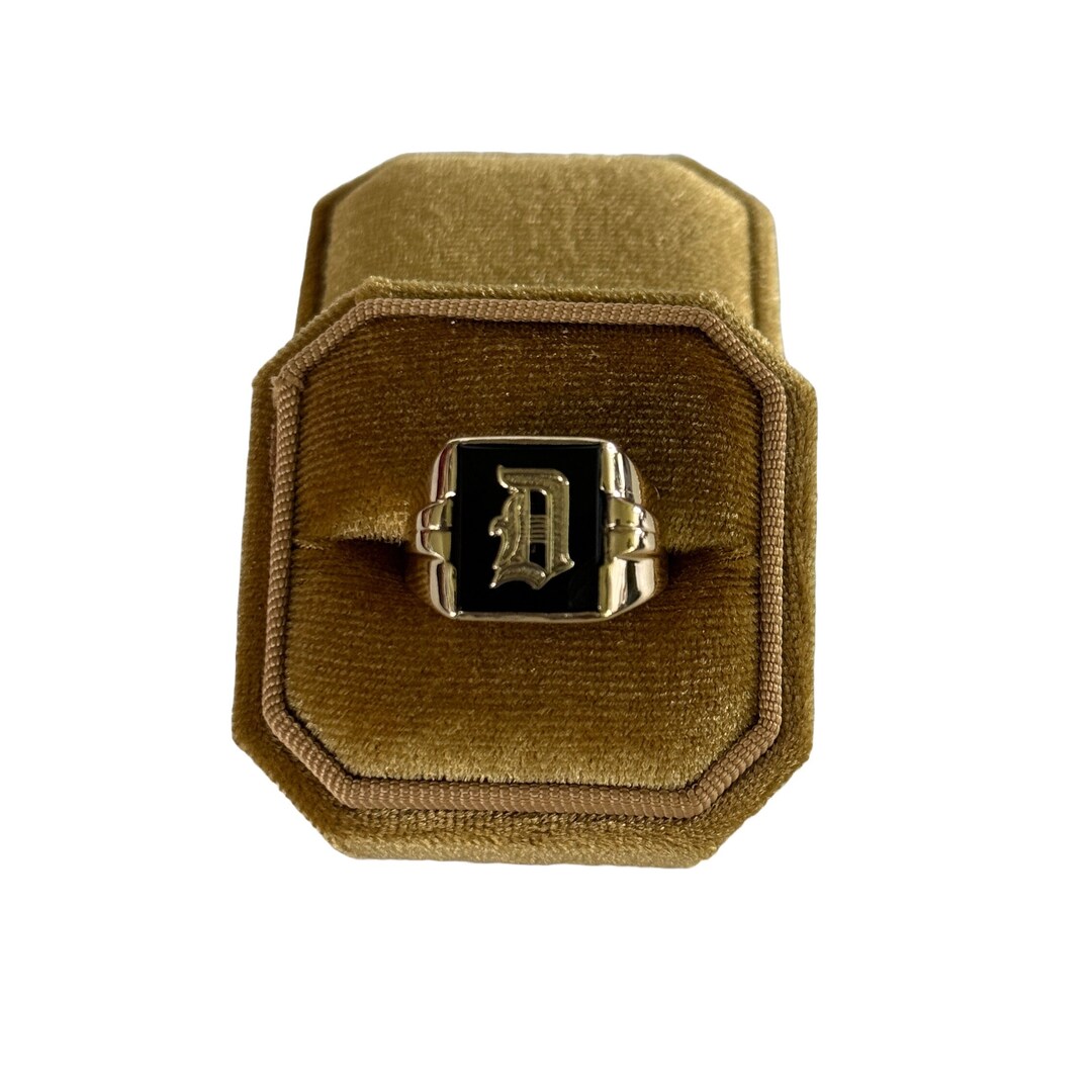 Letter "d" Ring - Retro Era 10k Yellow Gold Genuine Onyx "d" Initial ...
