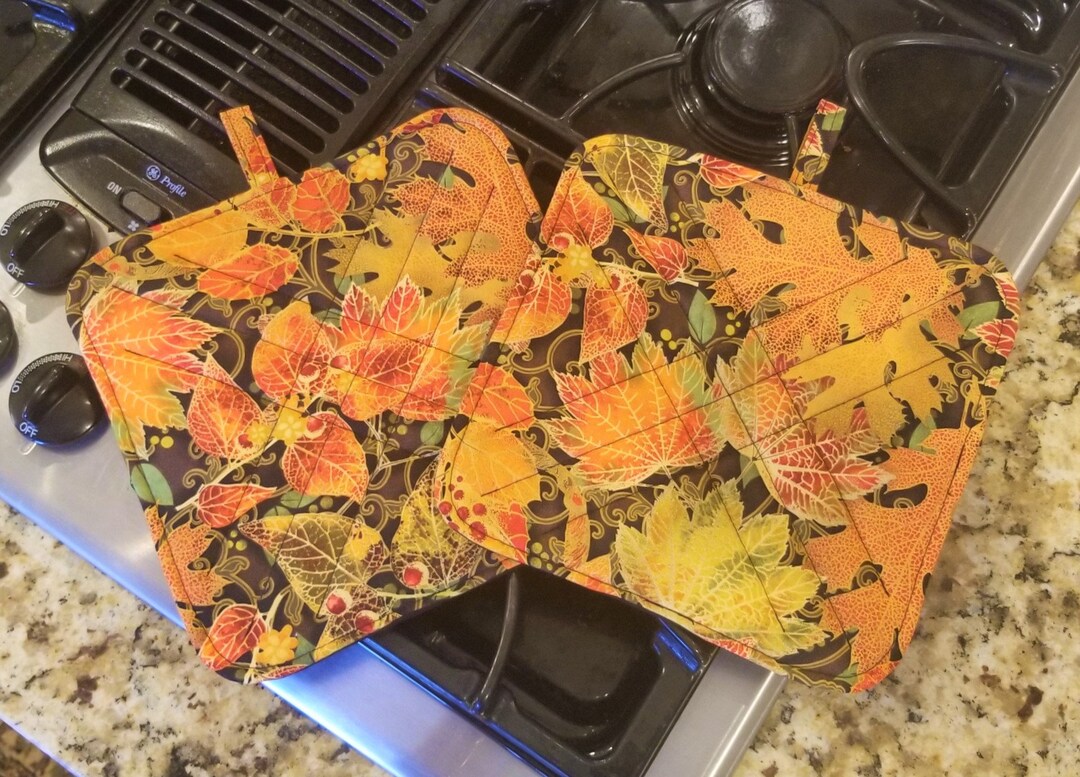 Fall Leaves Square Quilted Pot Holders Set of 2-thanksgiving Potholders ...
