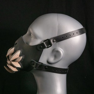 PDF Pattern Leather Leech Teeth Mask - Etsy