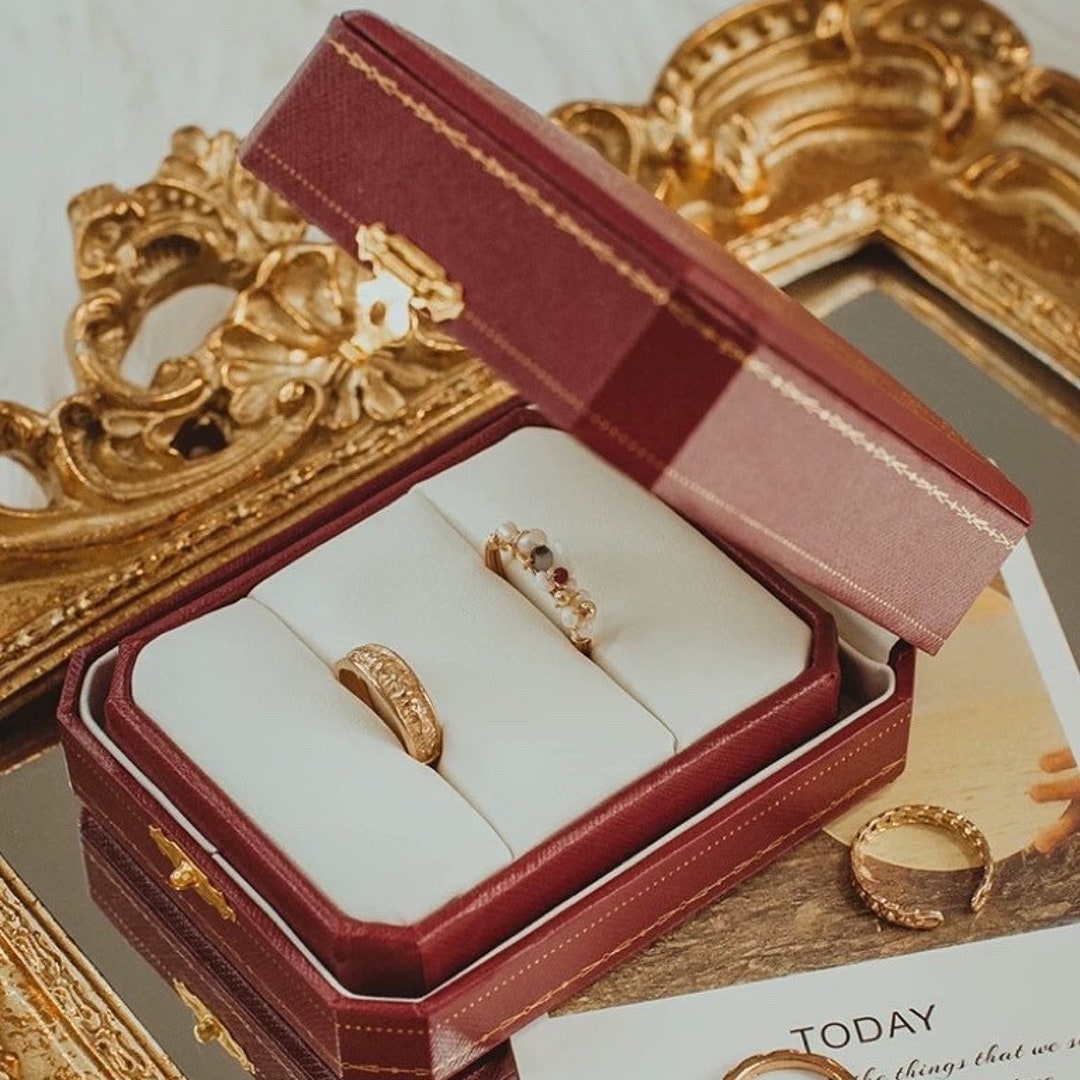 Wedding ring in box store