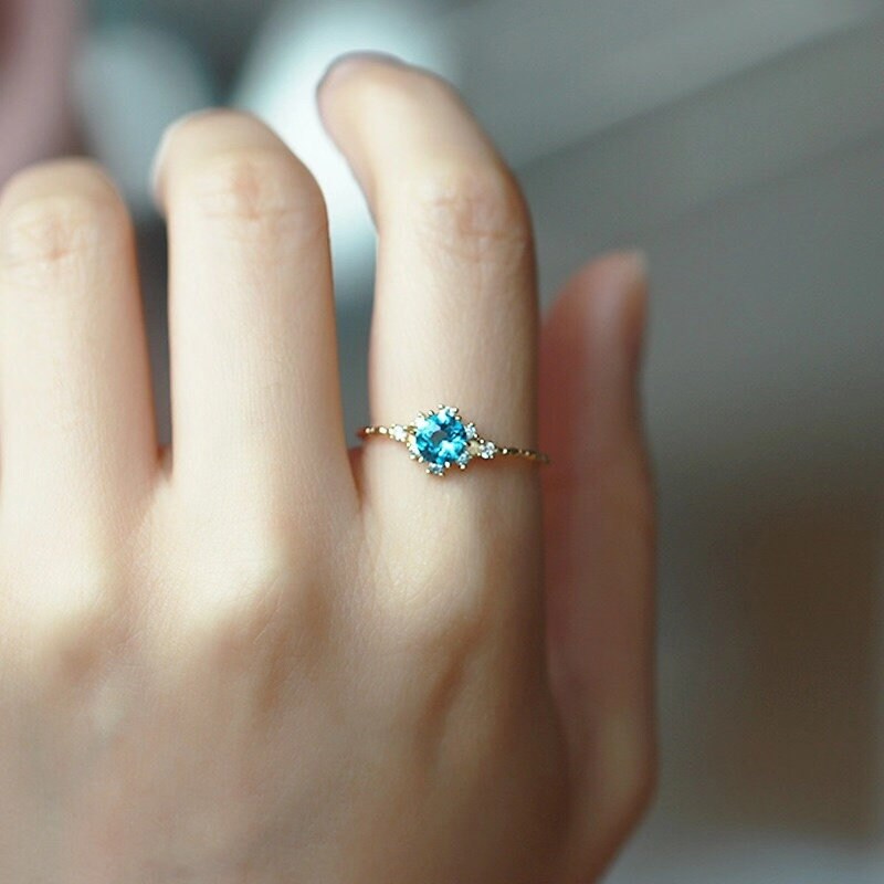 Minimalist Blue Topaz Promise Ring Natural Round Topaz Ring - Etsy