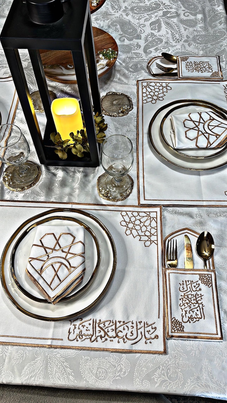 Embroidered Linen Iftar Placemat Set, Ramadan Table Decor, Islamic ...
