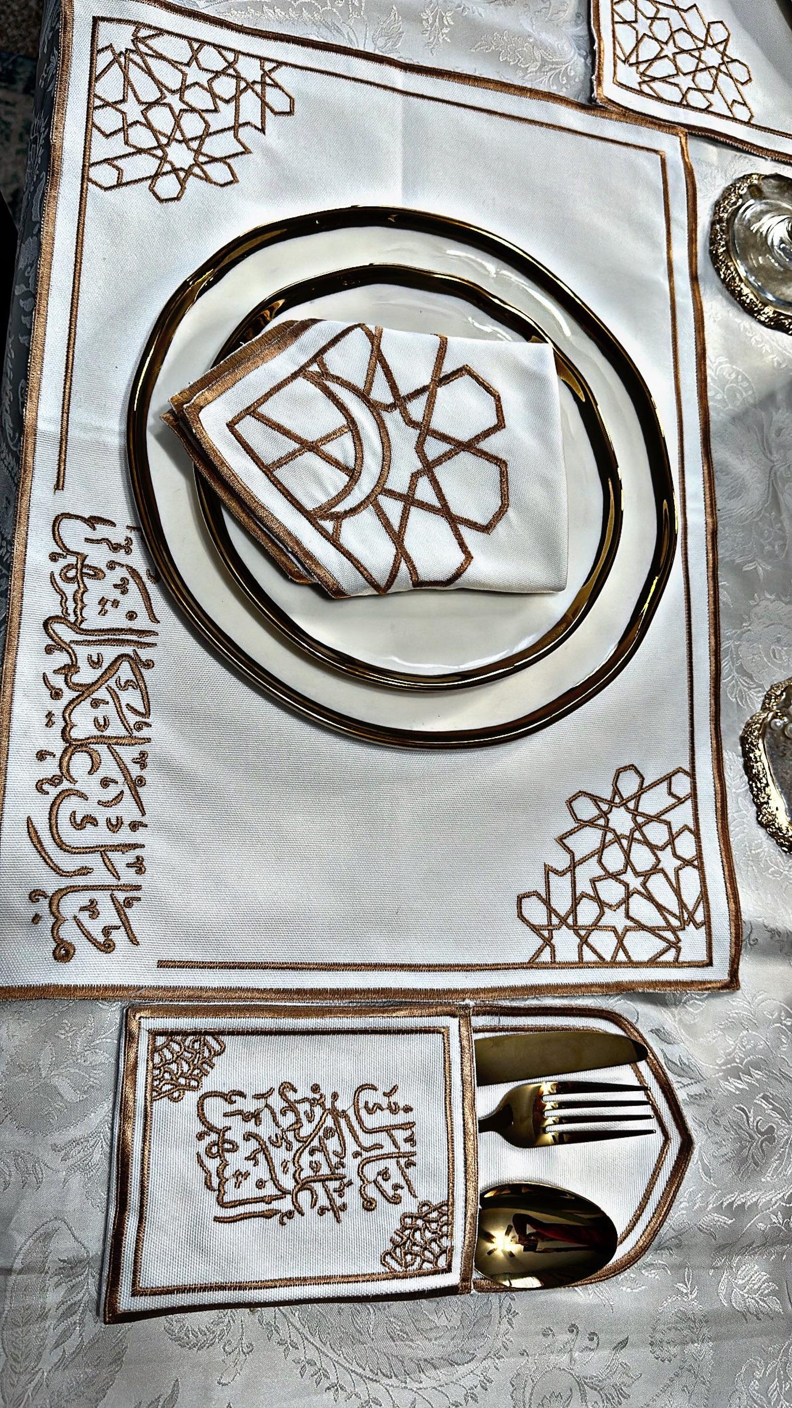 Embroidered Linen Iftar Placemat Set, Ramadan Table Decor, Islamic ...