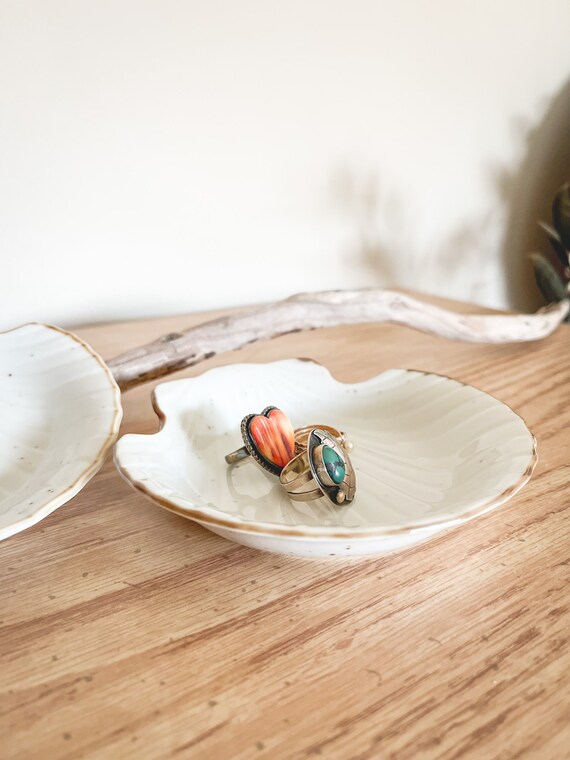 2 Ceramic Sea Shell Dishes - Gem