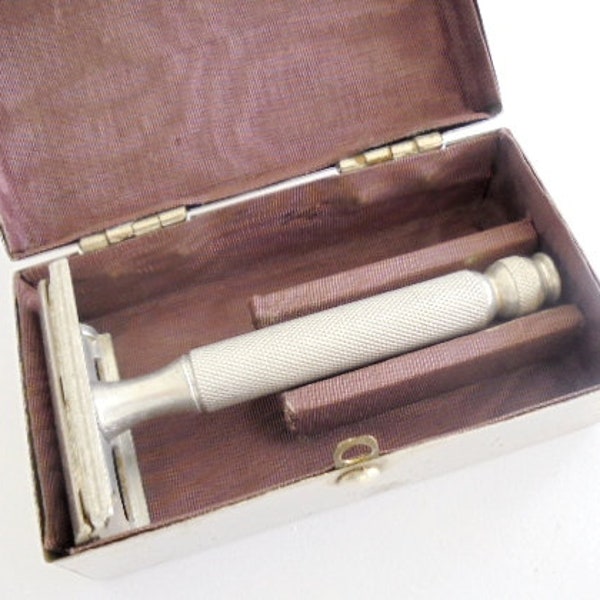 Gillette Razor - Etsy