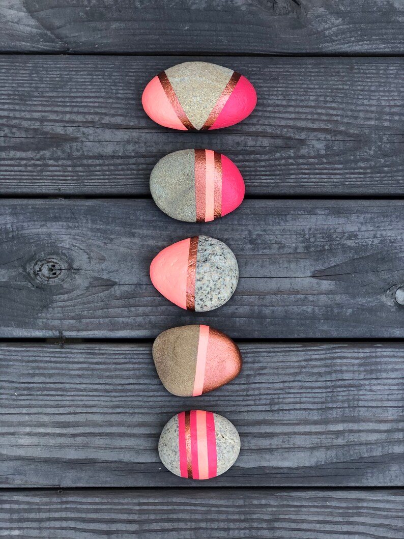 Set of 5 Hand Painted Stones Decorative Stones Art Display Coffee Table ...