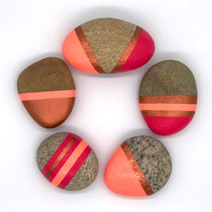 Set of 5 Hand Painted Stones Decorative Stones Art Display Coffee Table ...