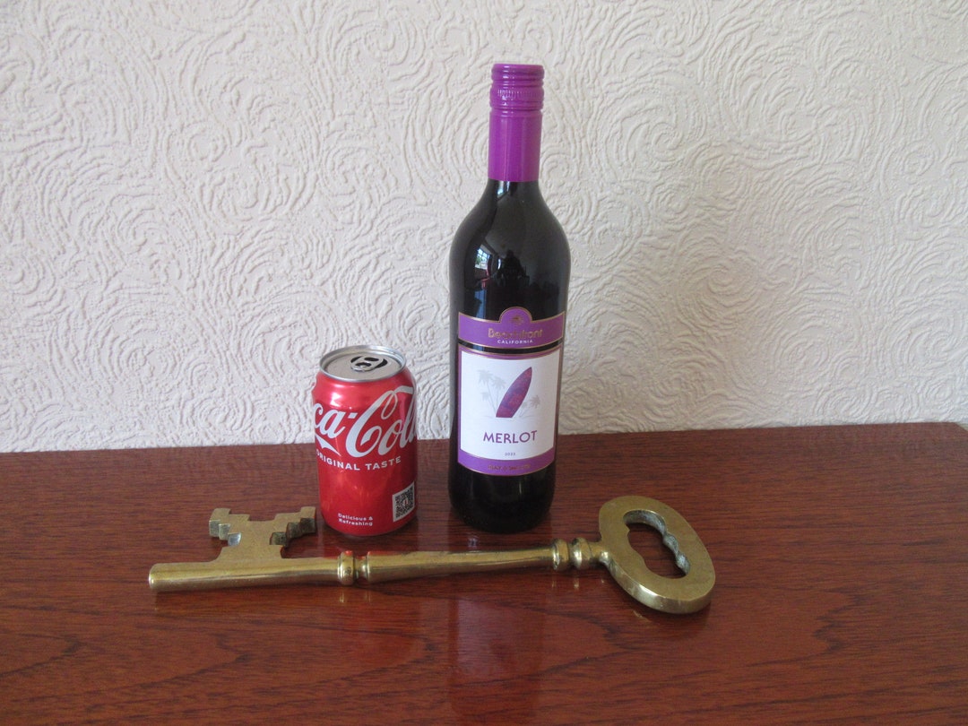 XL Solid Brass Key Oversized Brass Key Wall Decor, 13 Locksmiths Sign ...