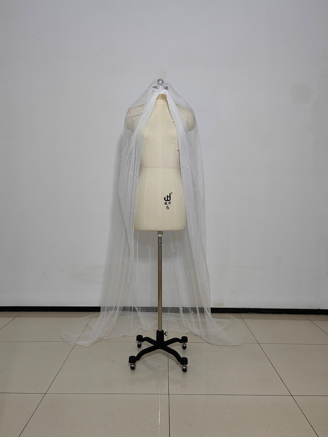 Cathedral Pearl Wedding Veil, Romantic Tulle Bridal Veil With Comb - Etsy