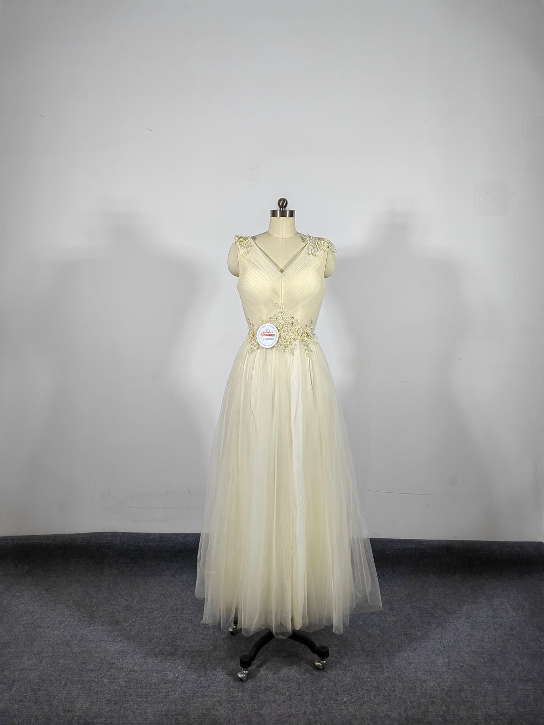 Champagne A Line Prom Dresses With Lace Appliques｜elegant V Neck Open ...