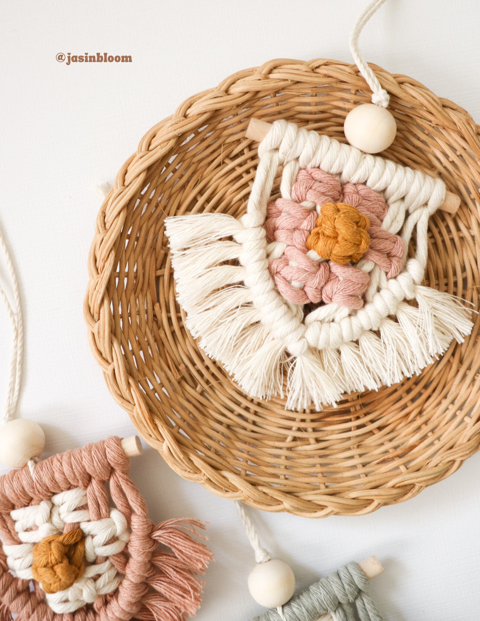 MACRAME CAR DIFFUSER Essential Oil Diffuser Macrame Daisy - Etsy