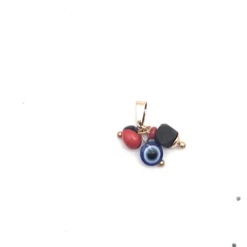 Azabache - Etsy