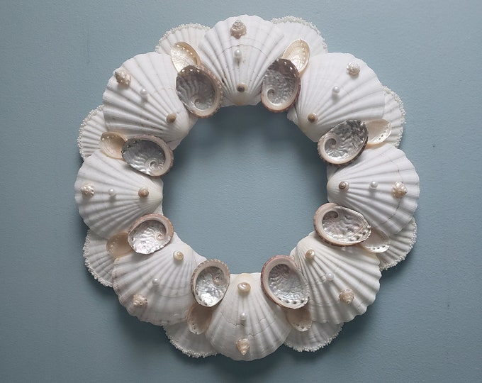 Large White Lions Paw Scallop Shell Wreath With Abalone - Etsy
