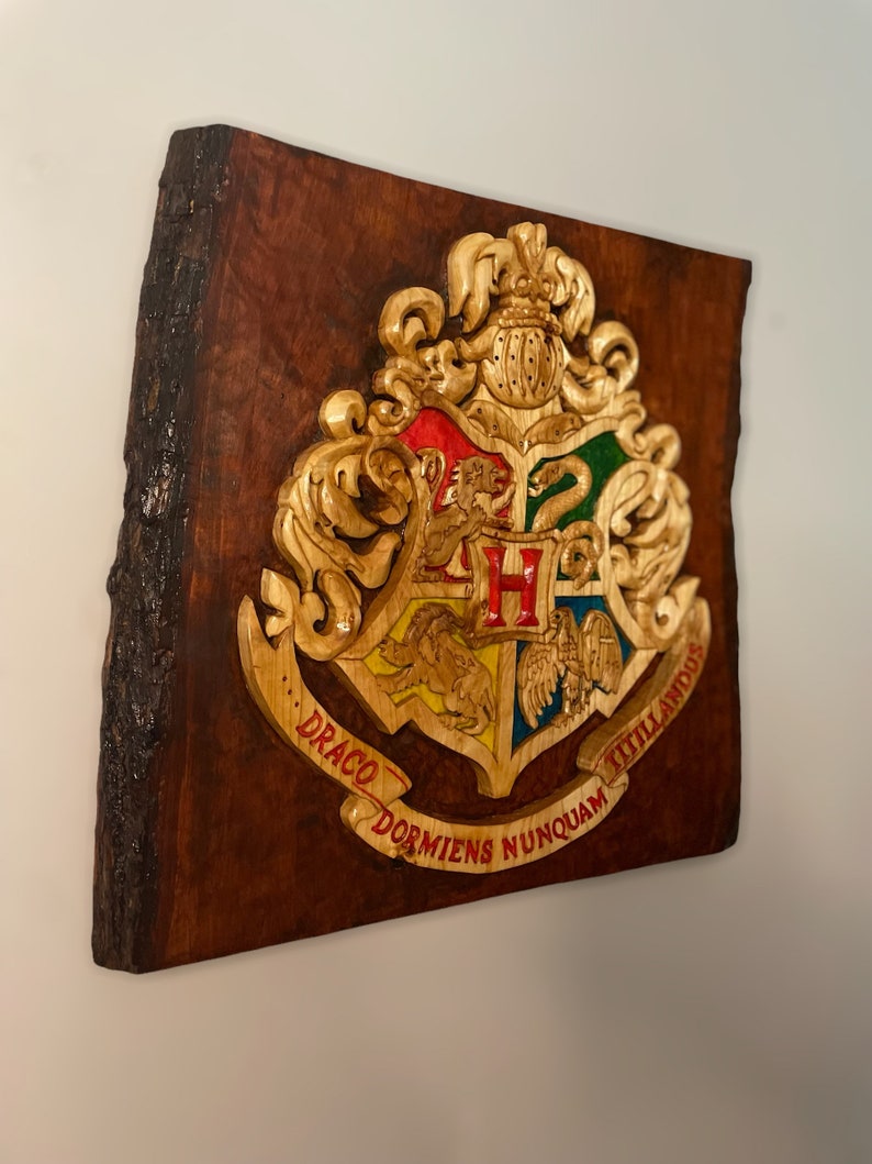 Hogwarts Crest Wood Carving HP Crest HP Collector Gryffindor Slytherin ...
